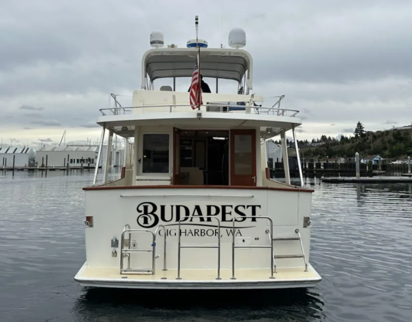 Budapest Boat Lettering - Boat Lettering